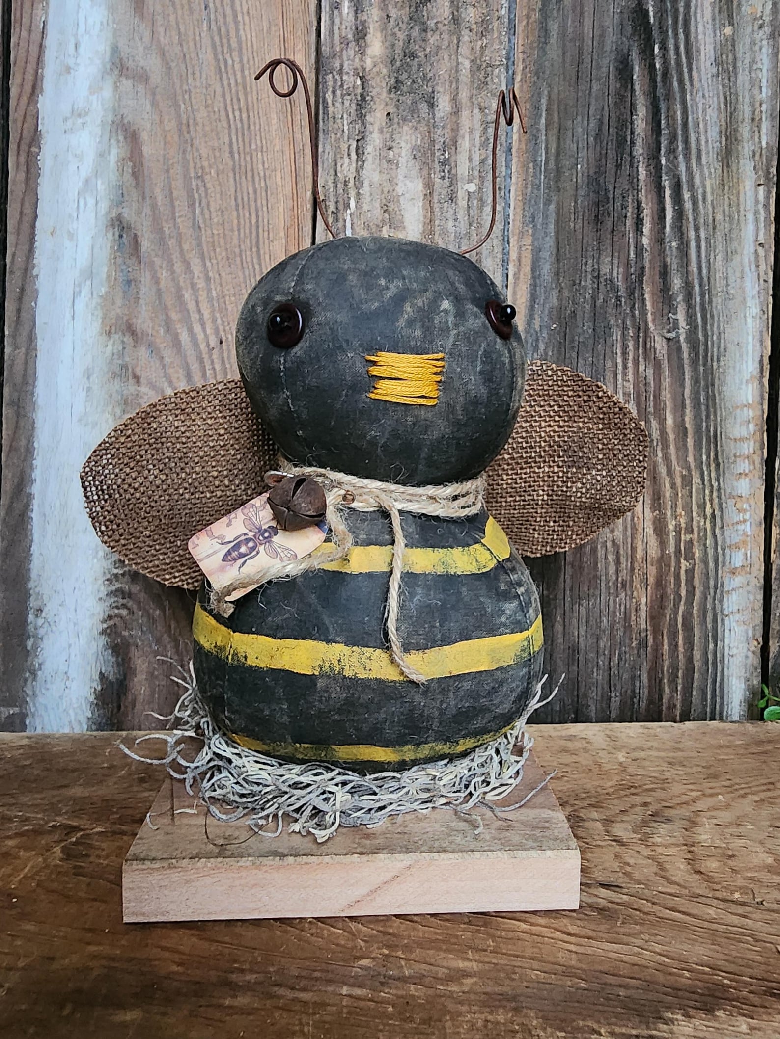 Primitive Bumble Bee Spring Decor: Muslin Burlap Accent - Etsy