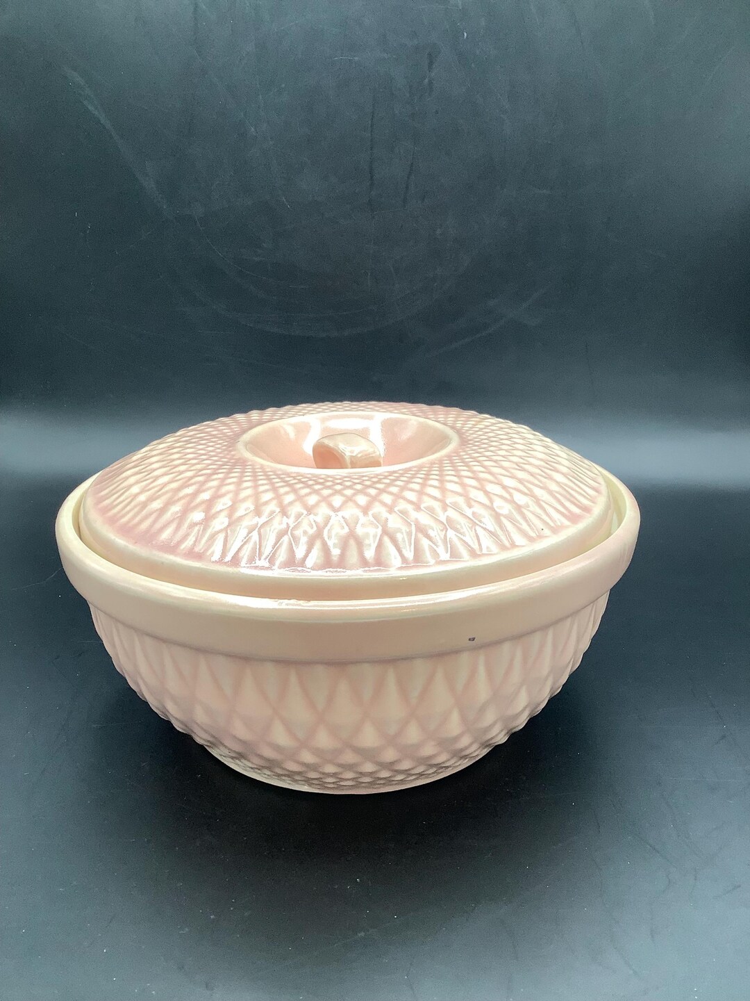 Hull Pottery USA, Nuline Bakeserve Pink Casserole Dish and Lid Diamond ...