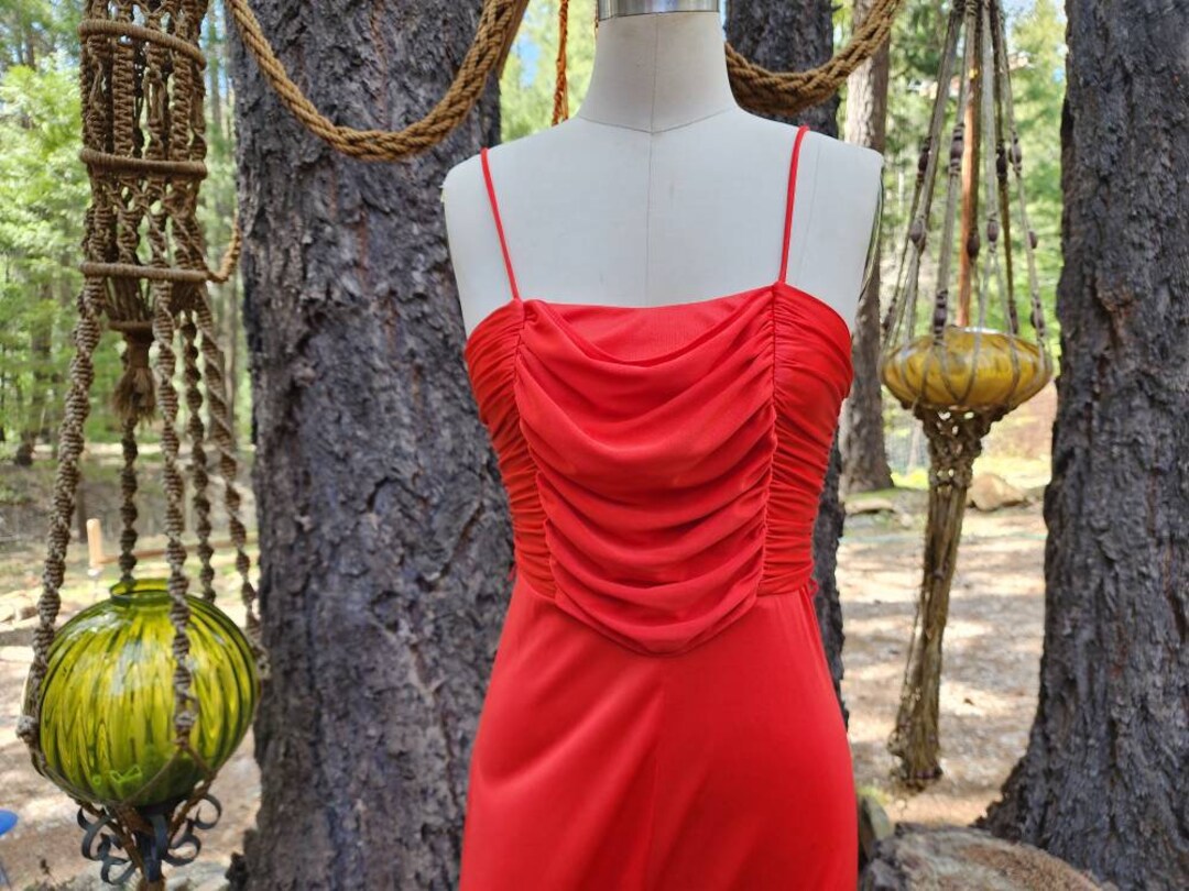 70s 1970s Does 30s Vintage Red Designer Joy Stevens Slinky Polyester ...
