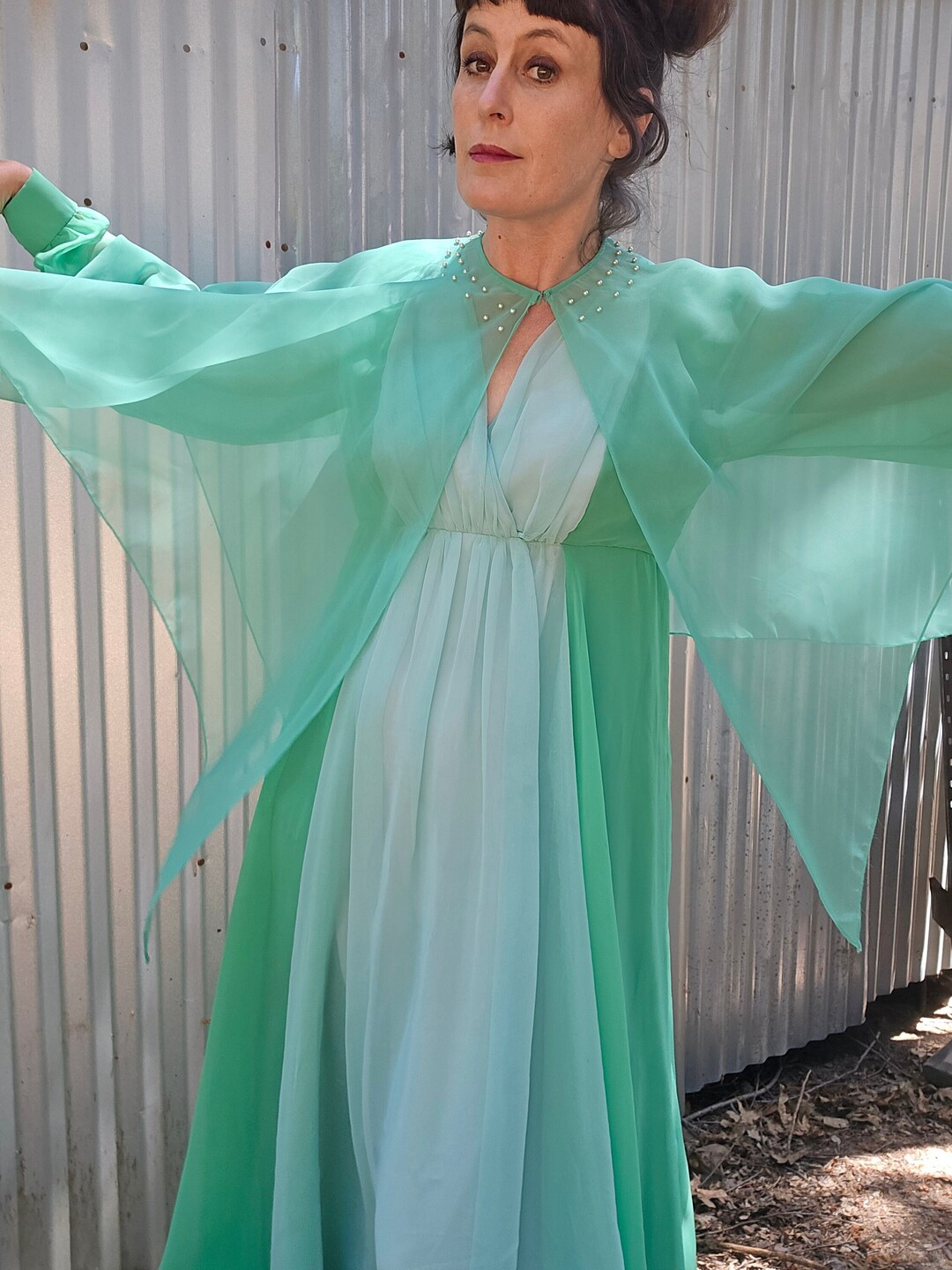 1970s Green Volup Maxi Gown With Capelet Bridesmaid Prom Formal Goddess ...