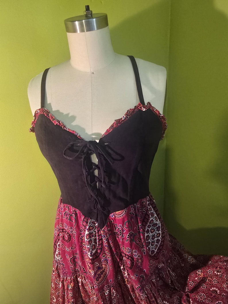 Young Edwardian Red Prairie Corset Paisley Print Witchy Lace up Corset ...