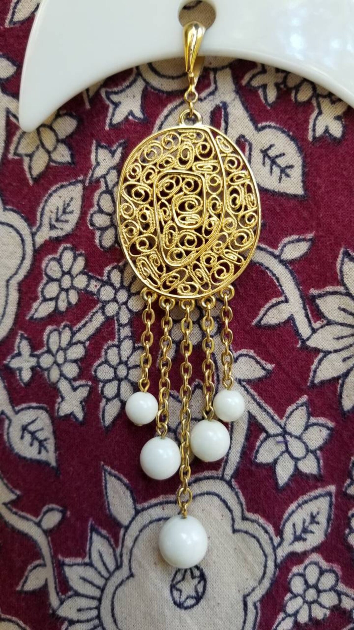 Weird 60s 1960s 70s 1979s Mod Necklace With Witchy Moon and Gold ...