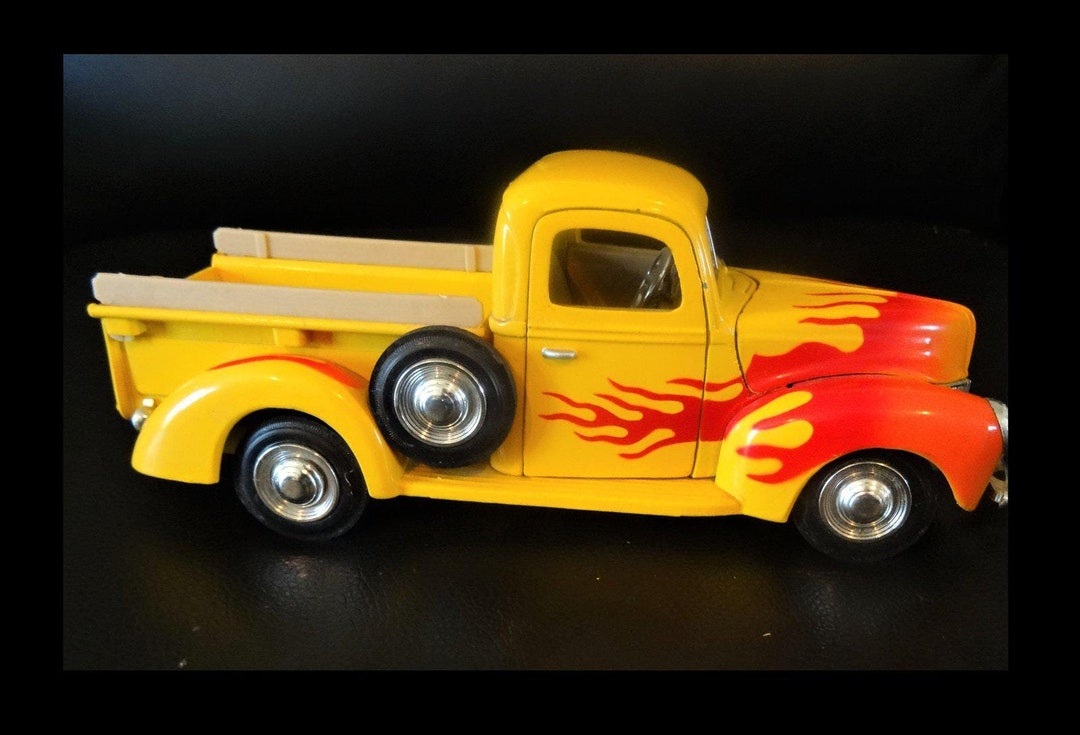1940 Toy Ford Truck Diecast 1:24 Scale Model - Etsy