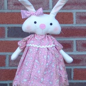 Easter Bunny Tree Topper and Carrot Ornaments Pattern, Primitive Easter ...