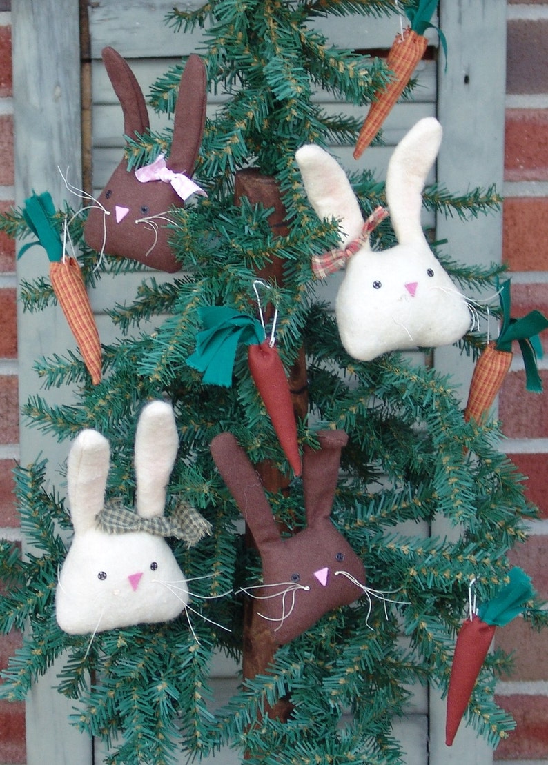 Easter Bunny Tree Topper and Carrot Ornaments Pattern, Primitive Easter ...