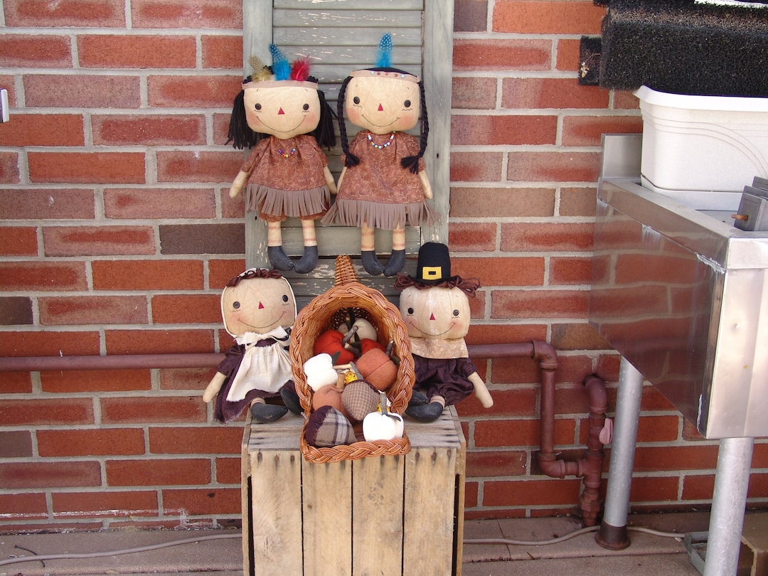 Primitive Pilgrims and Native Americans Thanksgiving Pattern Harvest ...