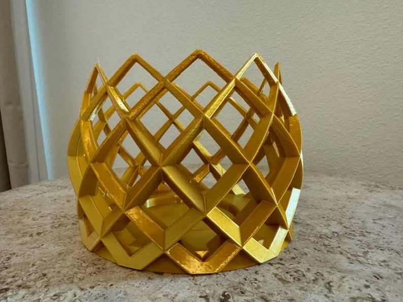 3D Printed Gold Crown Candle Holder – Elegant Lattice Design for Bath ...