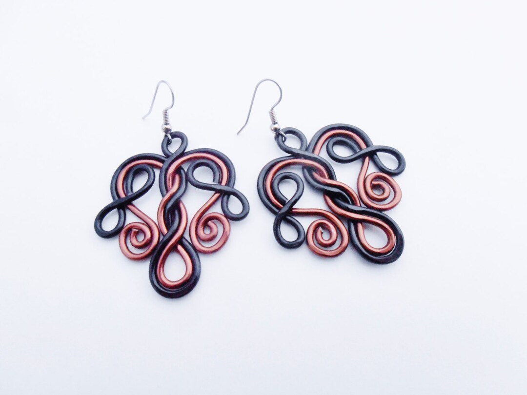 Elven Heart - Hammered Wirework Earrings - Customize Your Colors - Etsy