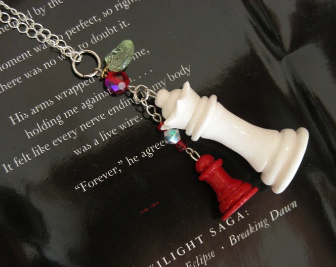 Twilight Chess Pieces Necklace Bella - Etsy