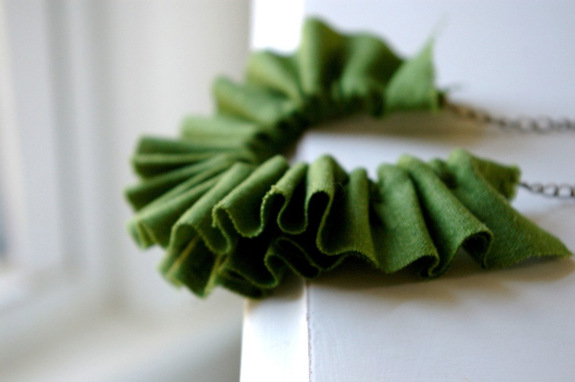 Linen Ruffle Necklace in Forest Green. - Etsy