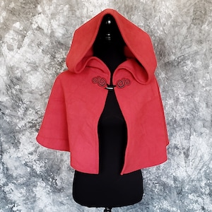 Red Hooded Caplet, Fleece Capelet, Renaissance Costume, Medieval Cape ...