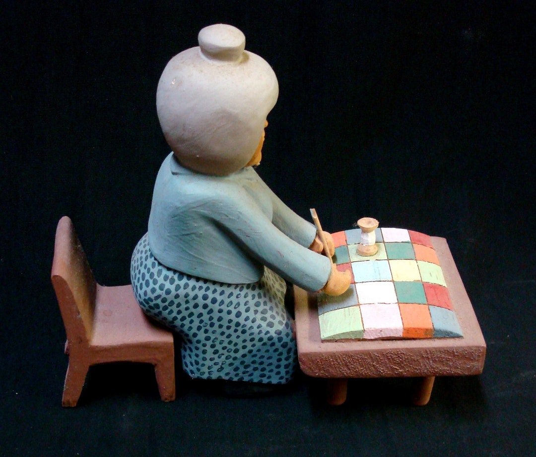 QUILTING LADY Hand Carved and Painted on Wood - Etsy
