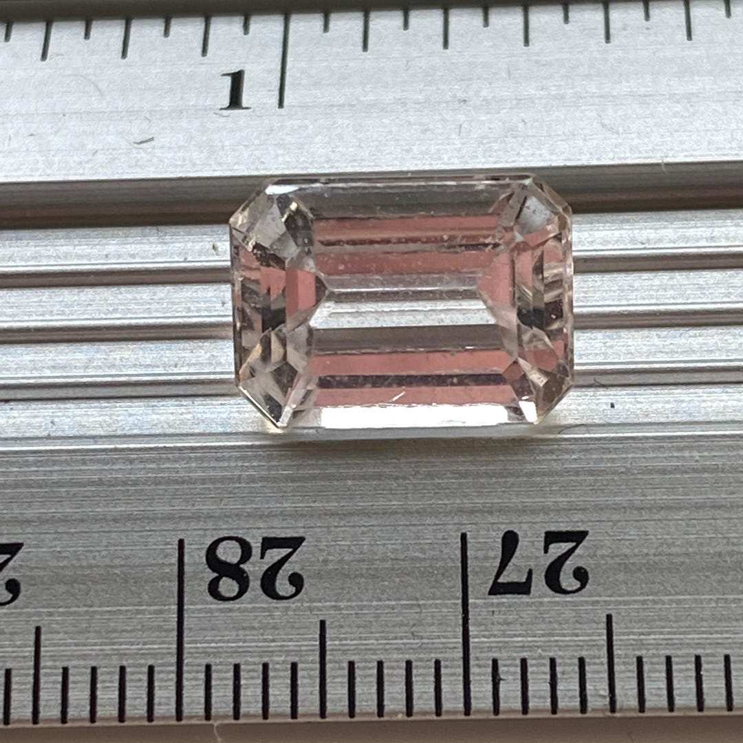 SPODUMENE NATURAL MINED Unusual and Attractive Gemstone 5.80ct. MFG3250 ...
