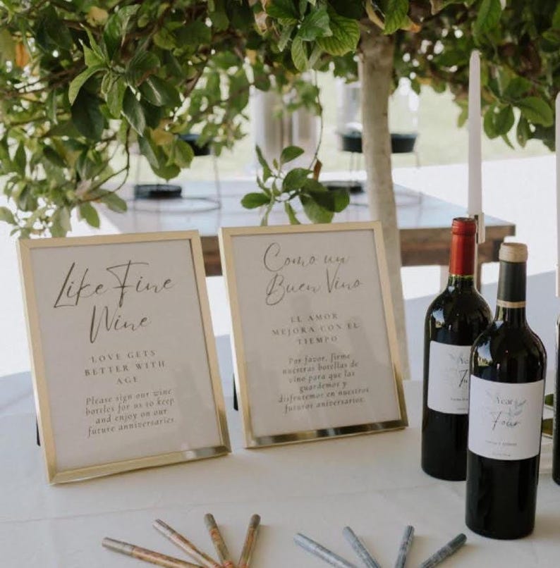 Minimalist Greeting Table Signage. Perfect for Bilingual Weddings ...