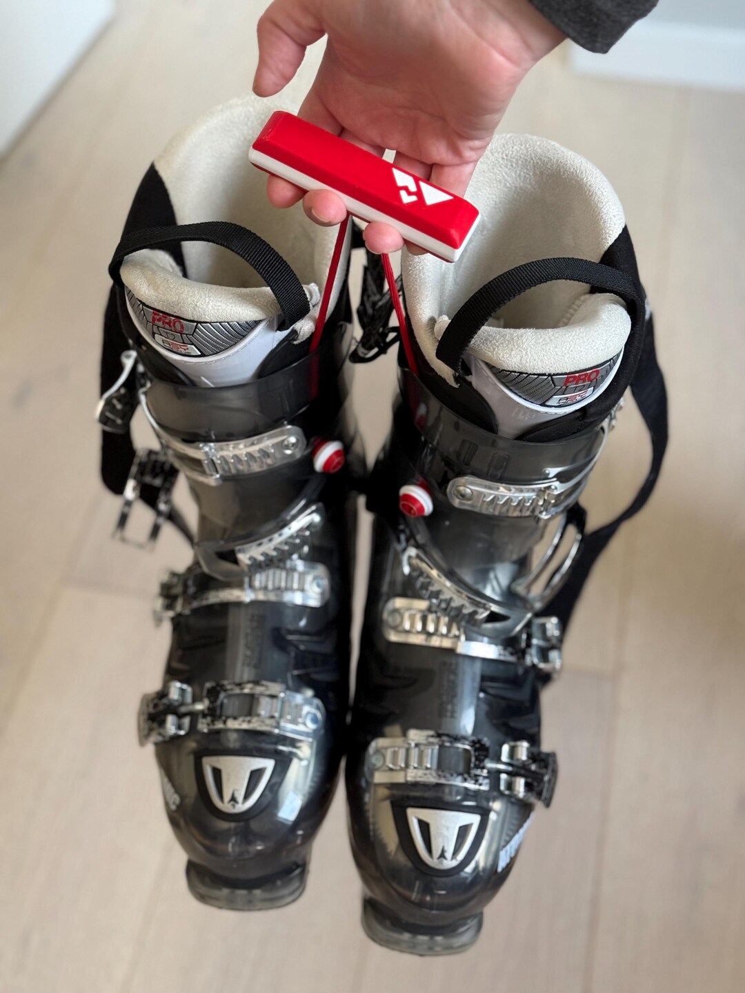 Ski Boots Carrier Strap With Thermoplastic Handle & Para Cord ...
