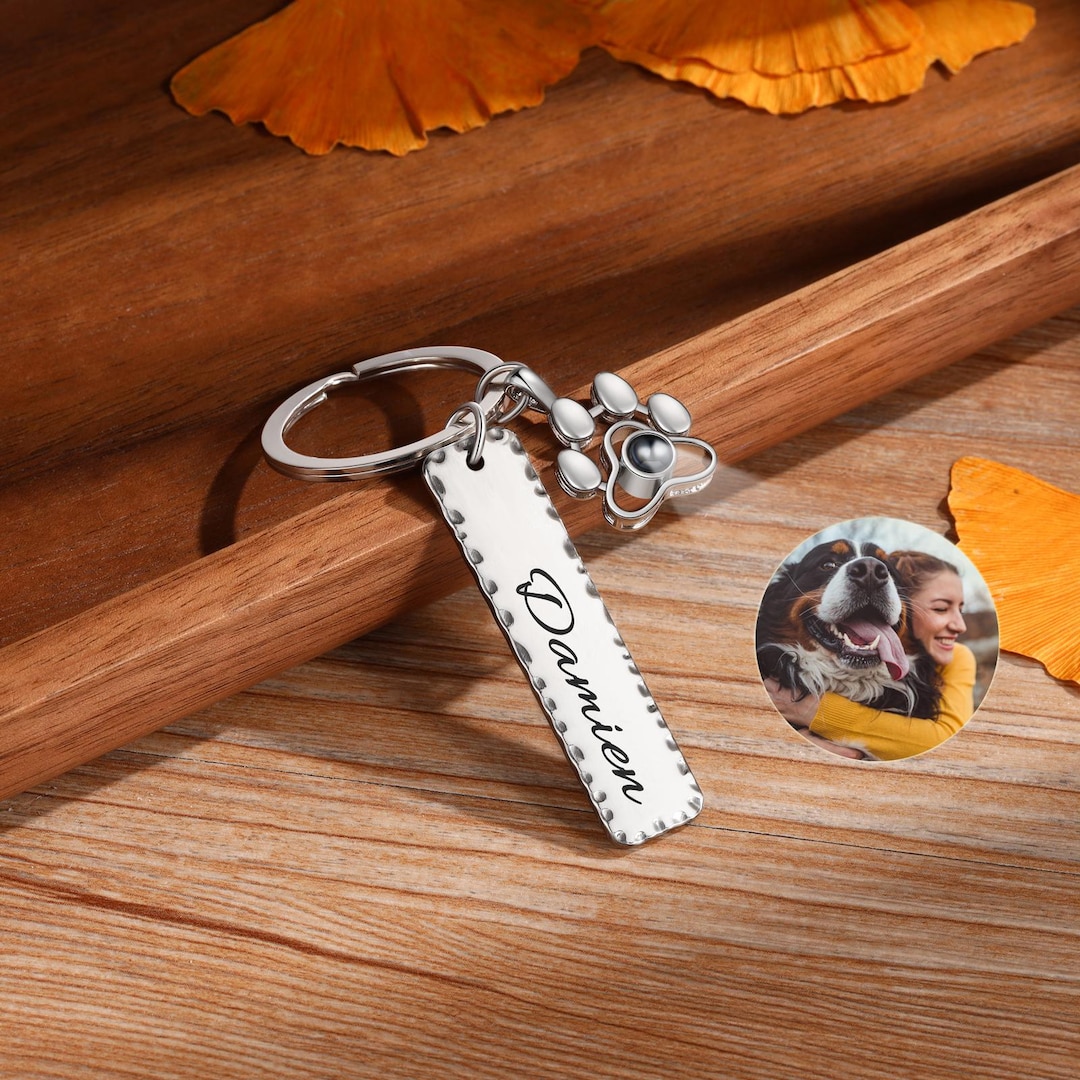 Personalized Photo Keychain, Paw Shape Photo Projection Keychain ...
