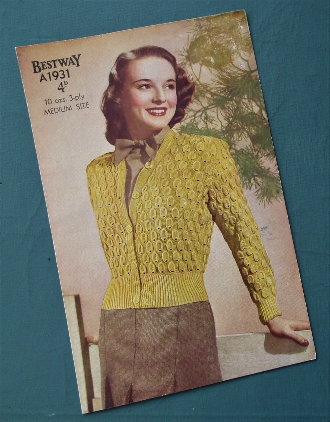 Vintage 1940s Knitting Pattern Women's Cardigan - Pod-stitch Design ...