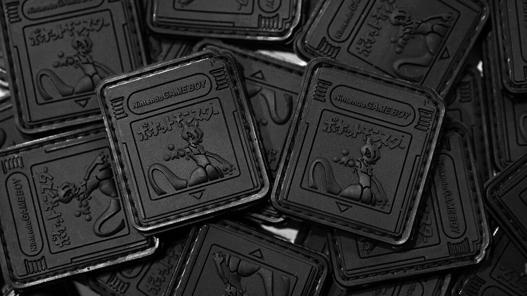 GAMEBOY MEWTWO Pokemon Blackout Cartridge Set of 2 PVC Rubber Velcro ...