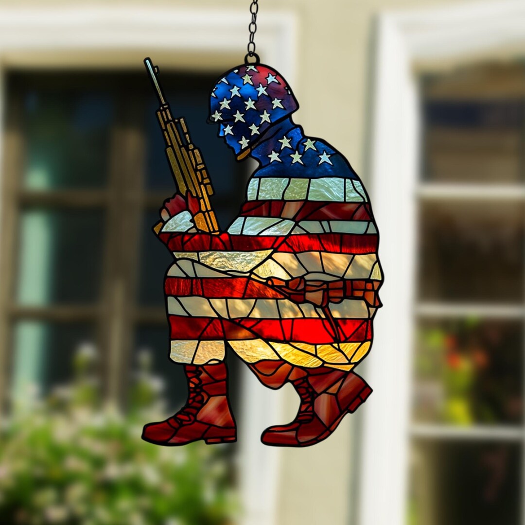 Kneeling Soldier Stained Glass Suncatcher – Patriotic Military Memorial ...