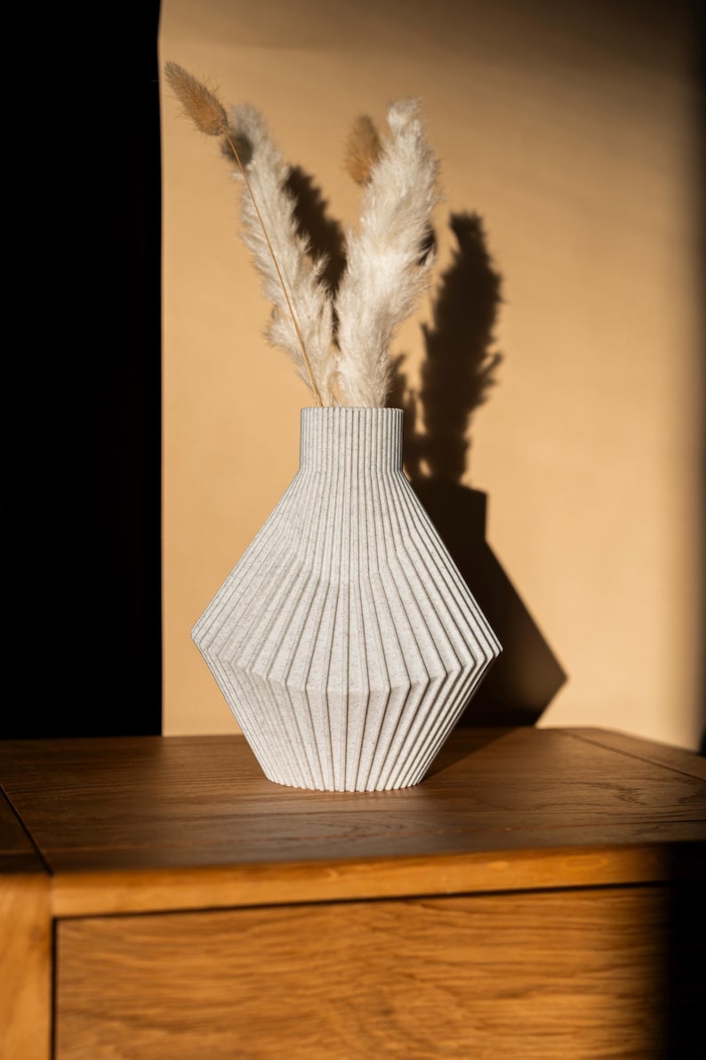 Vertice Vase Minimalist 3D Printed Geometric Decor, Eco-friendly PLA Vase for Dried Flowers ...