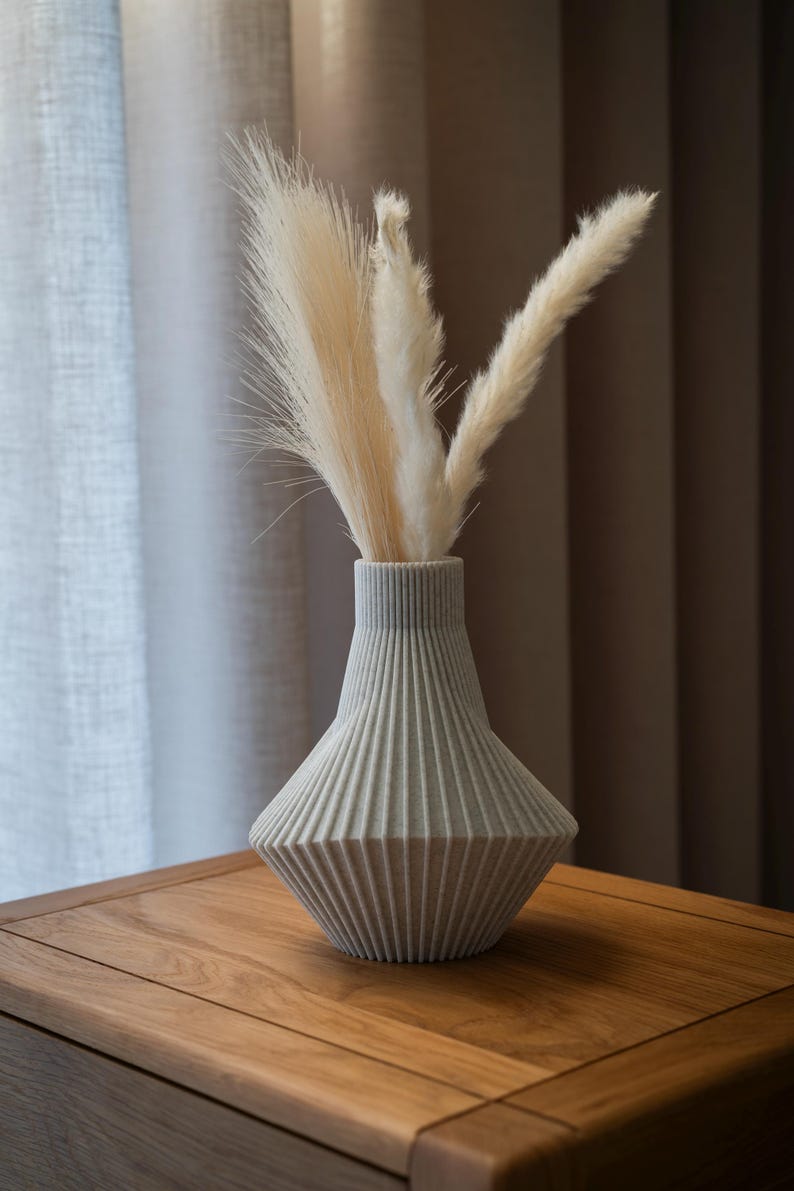 Vertice Vase Minimalist 3D Printed Geometric Decor, Eco-friendly PLA Vase for Dried Flowers ...