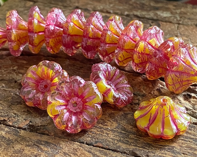 Flower Beads - Czech Glass Beads - Czech Beads - Flower Beads - Bell ...