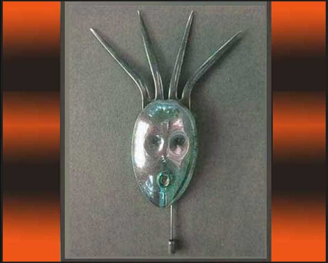 SPORK From Planet X Punk Alien Face Brooch Fork/spoon Pin - Etsy