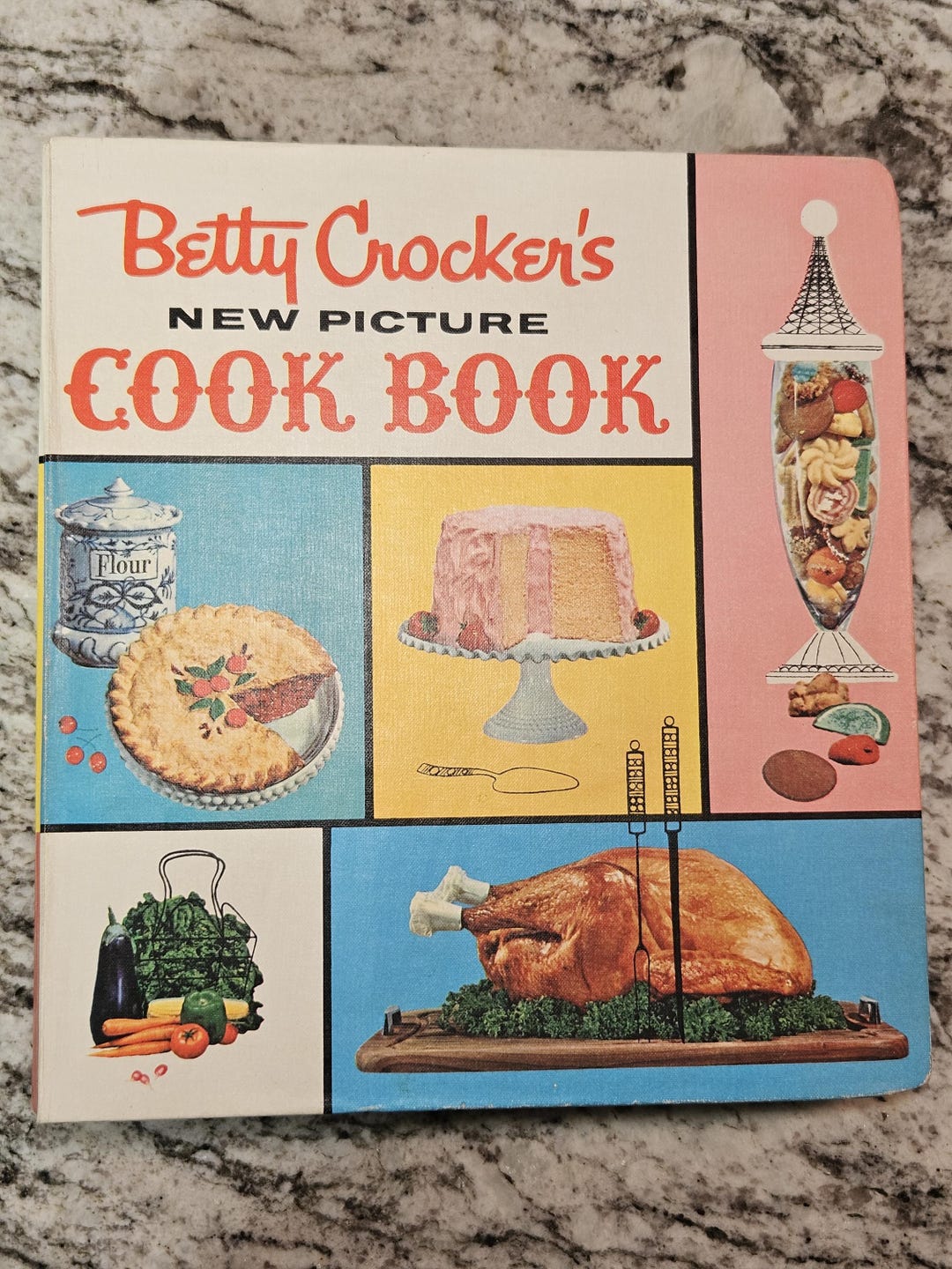 Betty Crocker's New Picture Cook Book Hardcover 5 Ring Binder Style ...