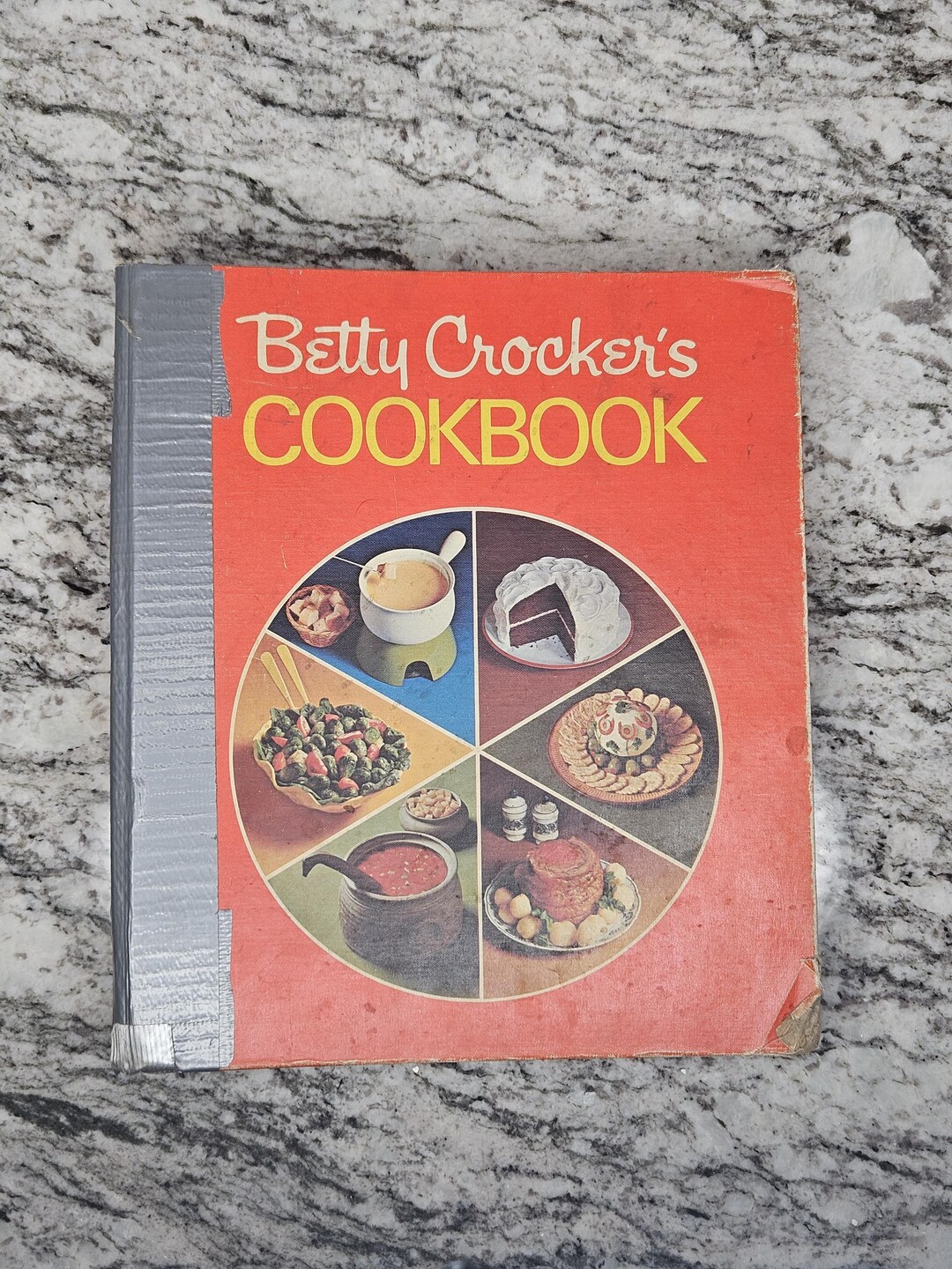 Betty Crocker's Cookbook General Mills Hardcover Pie Cover 5 Ring ...
