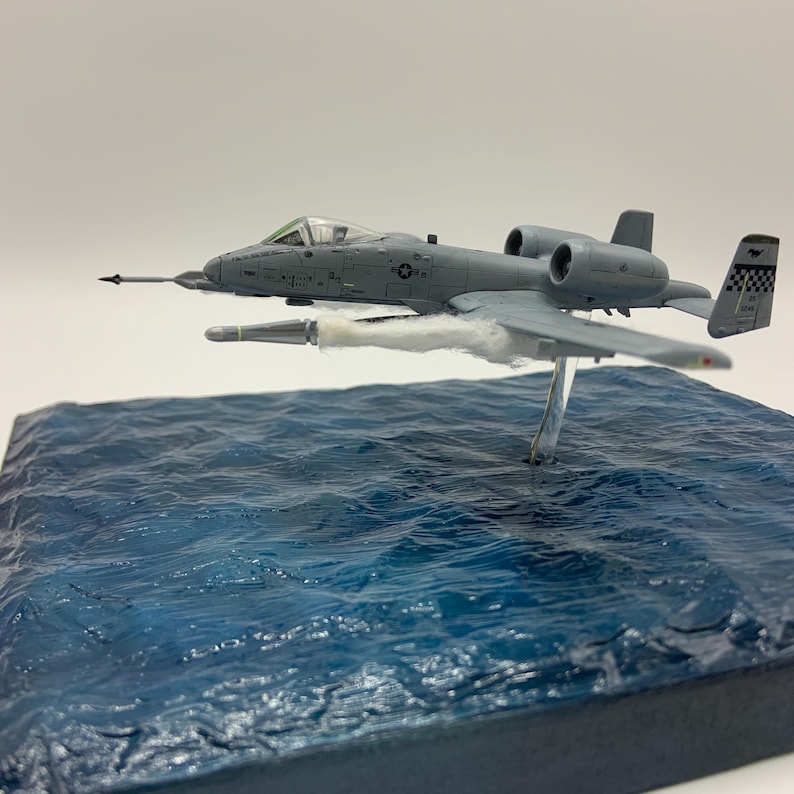 1:144 A-10 Warthog Attack Aircraft Model With Ocean Base - Etsy
