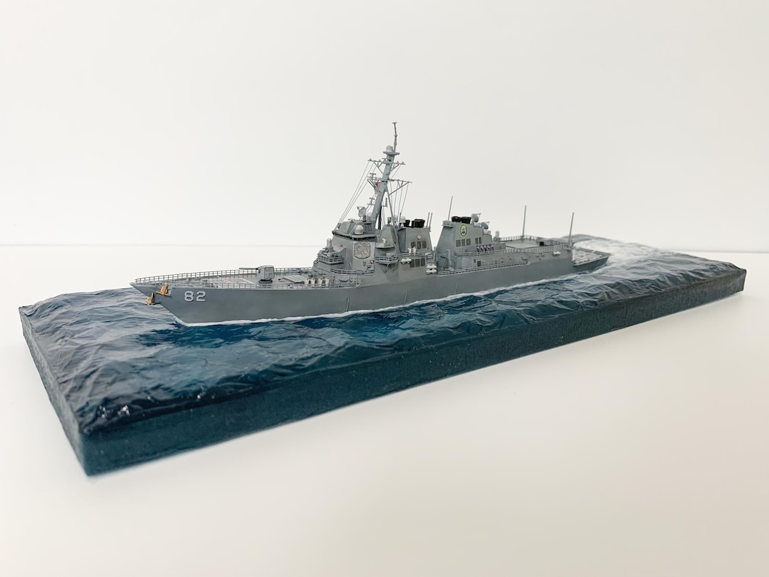 USS Lassen Destroyer Model | Arleigh Burke-class With Ocean Base - Etsy