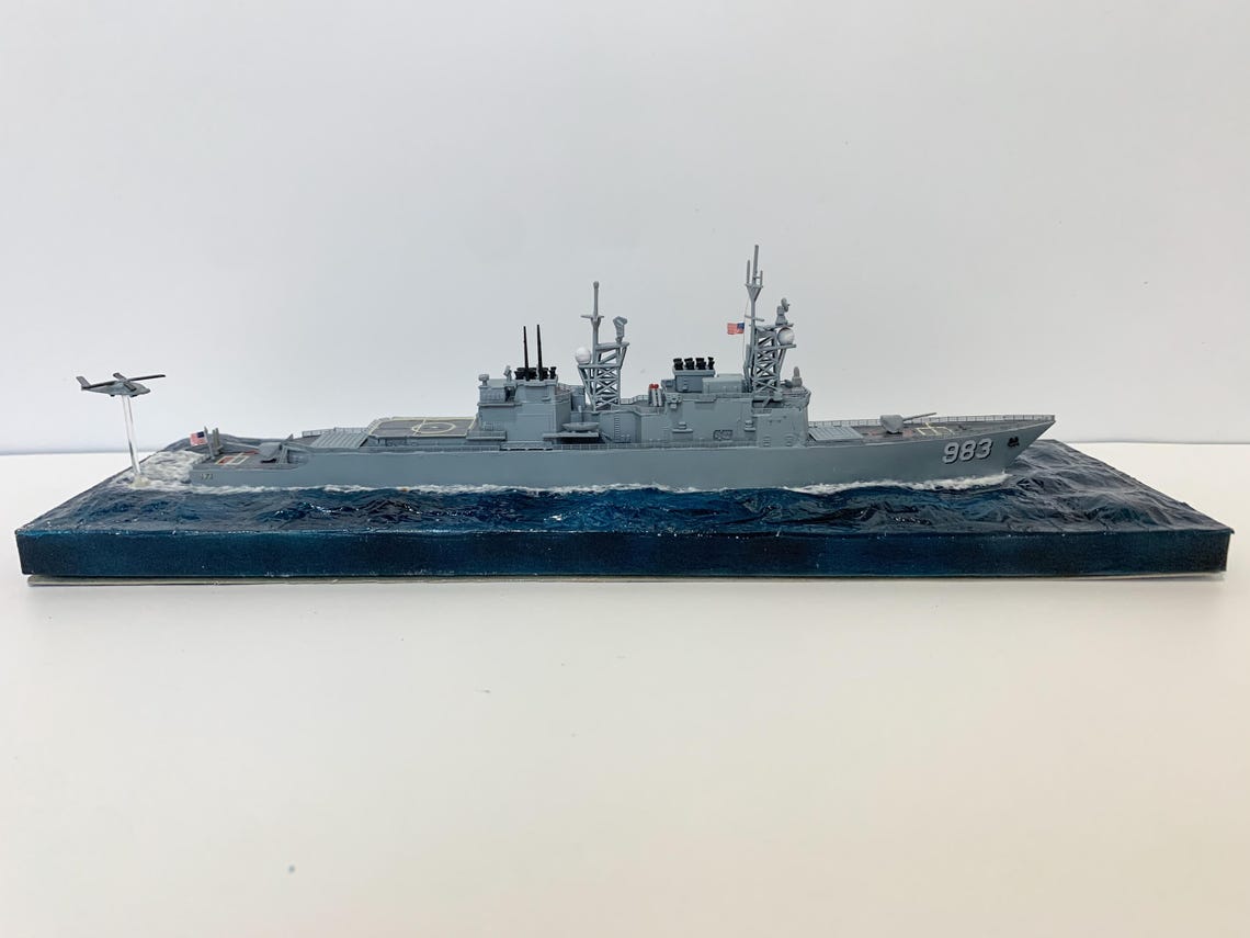 Handmade 1/700 Spruance-class Destroyer Model With Helicopter and Ocean ...