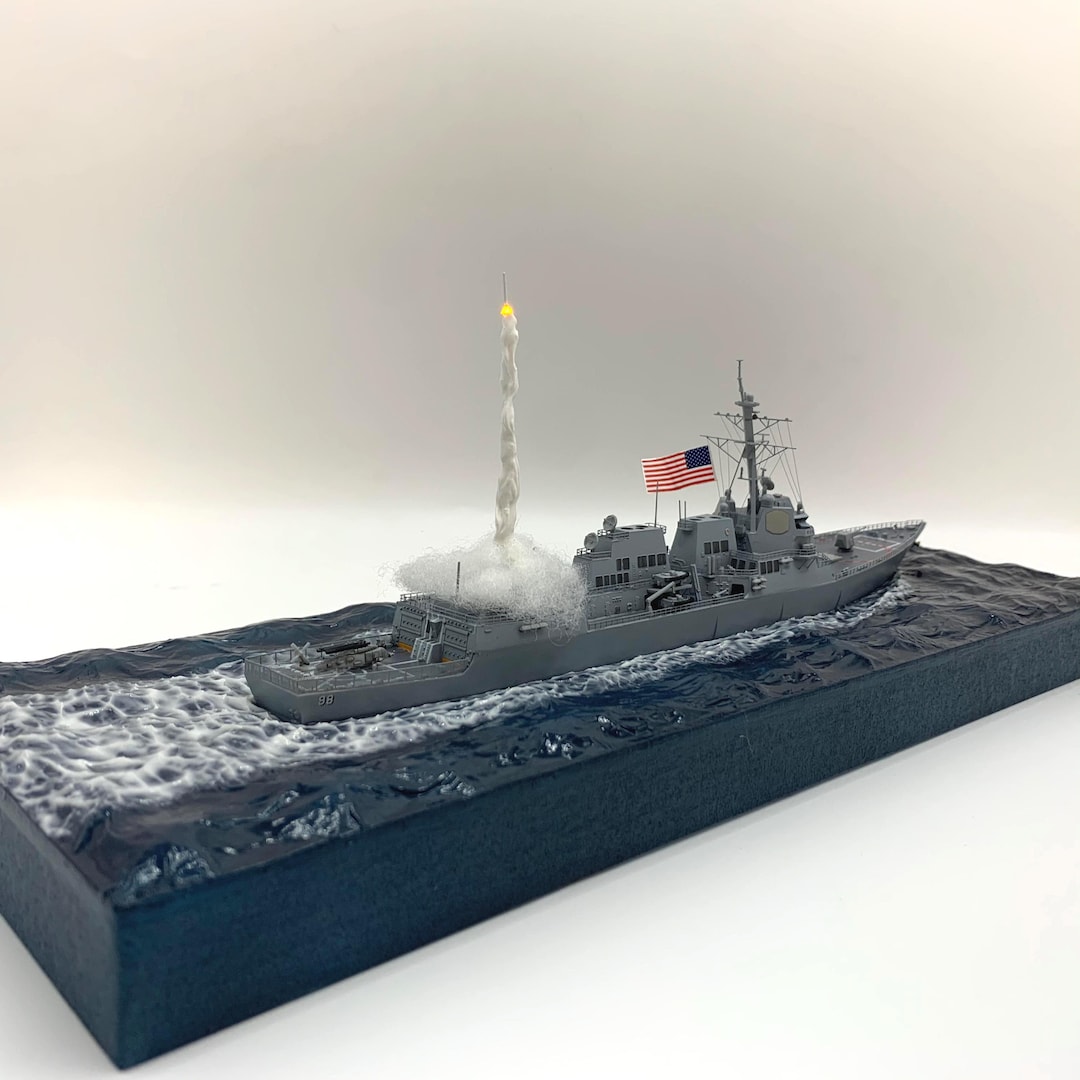 Arleigh Burke Class Destroyer Model, USS Forrest Sherman, Missile ...