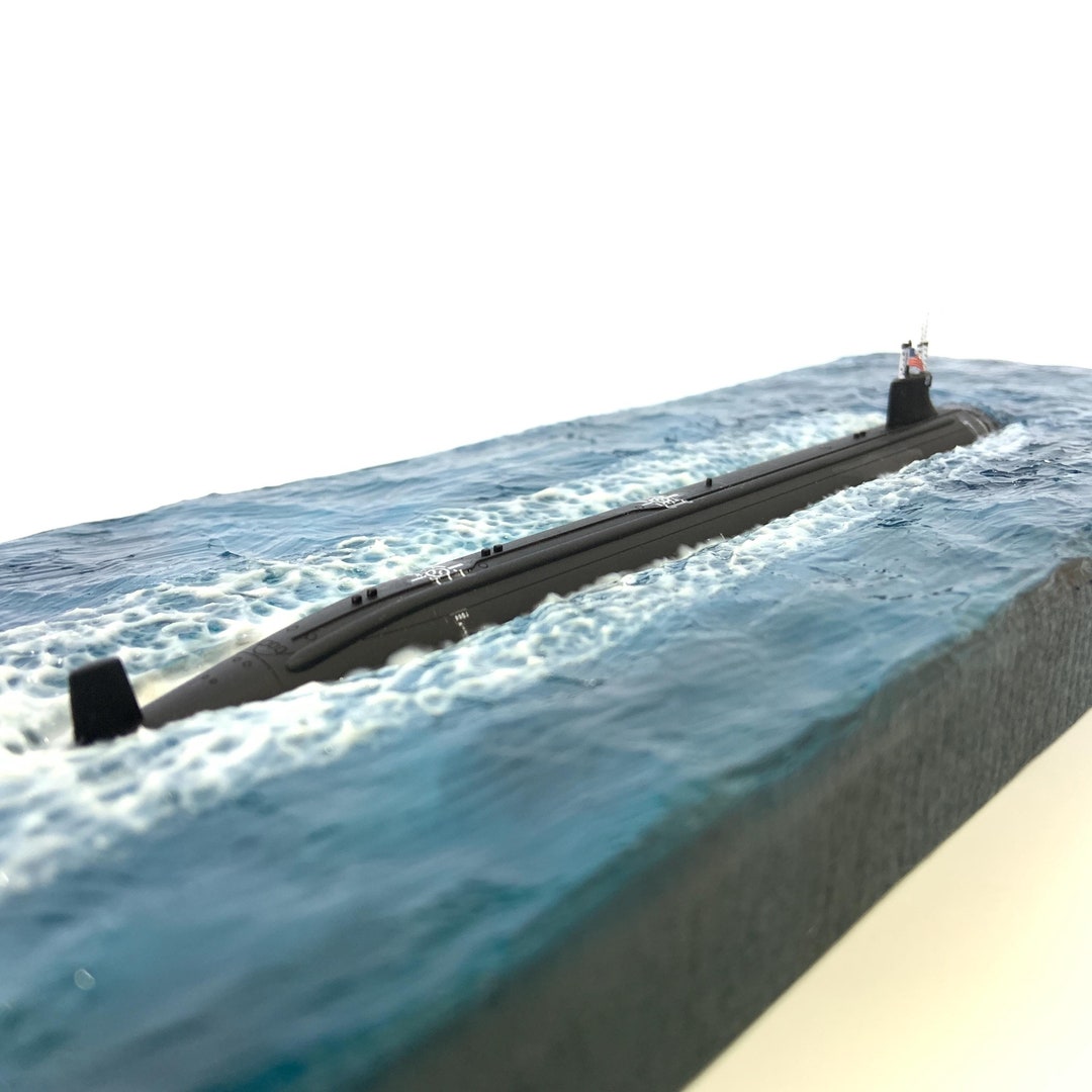 1:700 Seawolf-class Attack Nuclear Submarine Model With Ocean Base, US ...