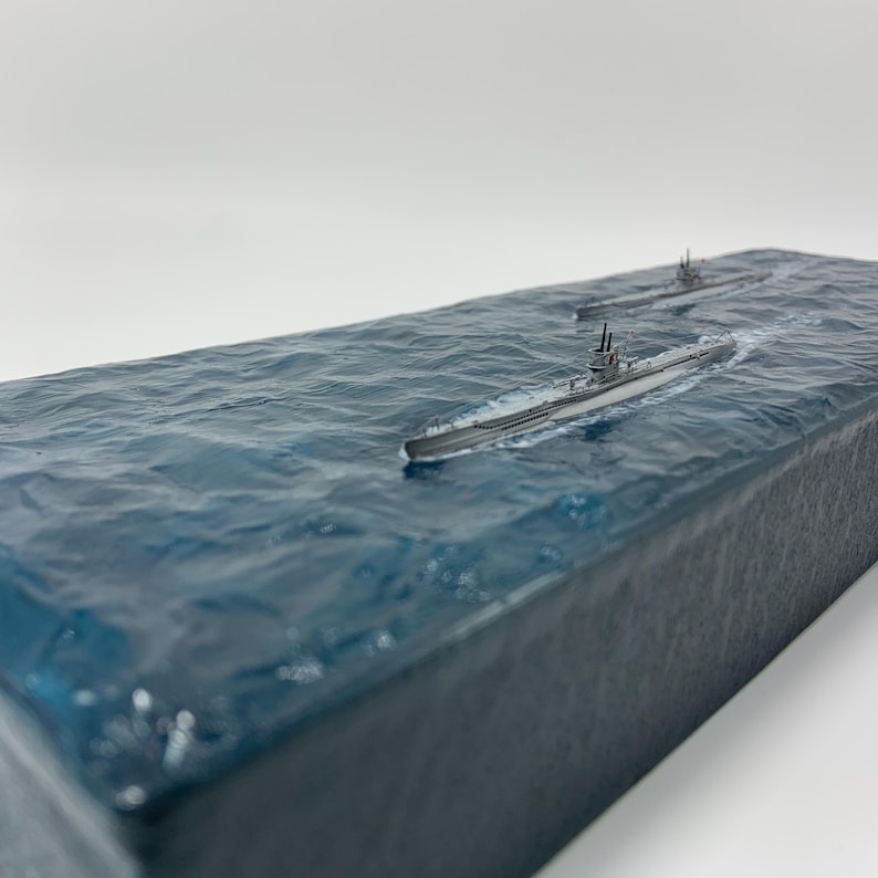 1:700 German U-boat Type VIIB Submarine With Water Diorama, U-47 WWII ...