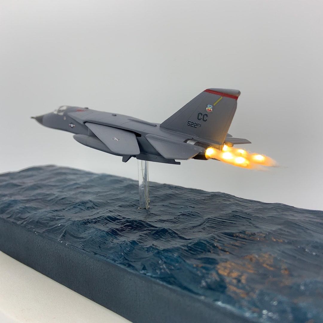 1:144 General Dynamics F-111 Aardvark Jet Fighter Aircraft Model With ...