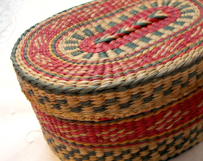 Vintage Woven Basket Red Green Oval With Lid and Handle - Etsy