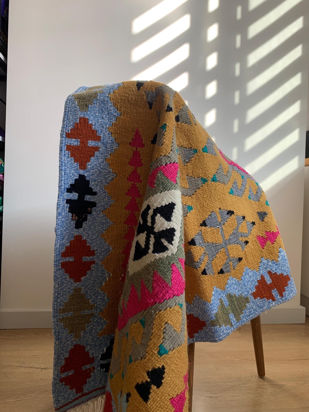 Vintage Karatepe Handwoven Anatolian Kilim, Rug traditional Balkan Rug ...