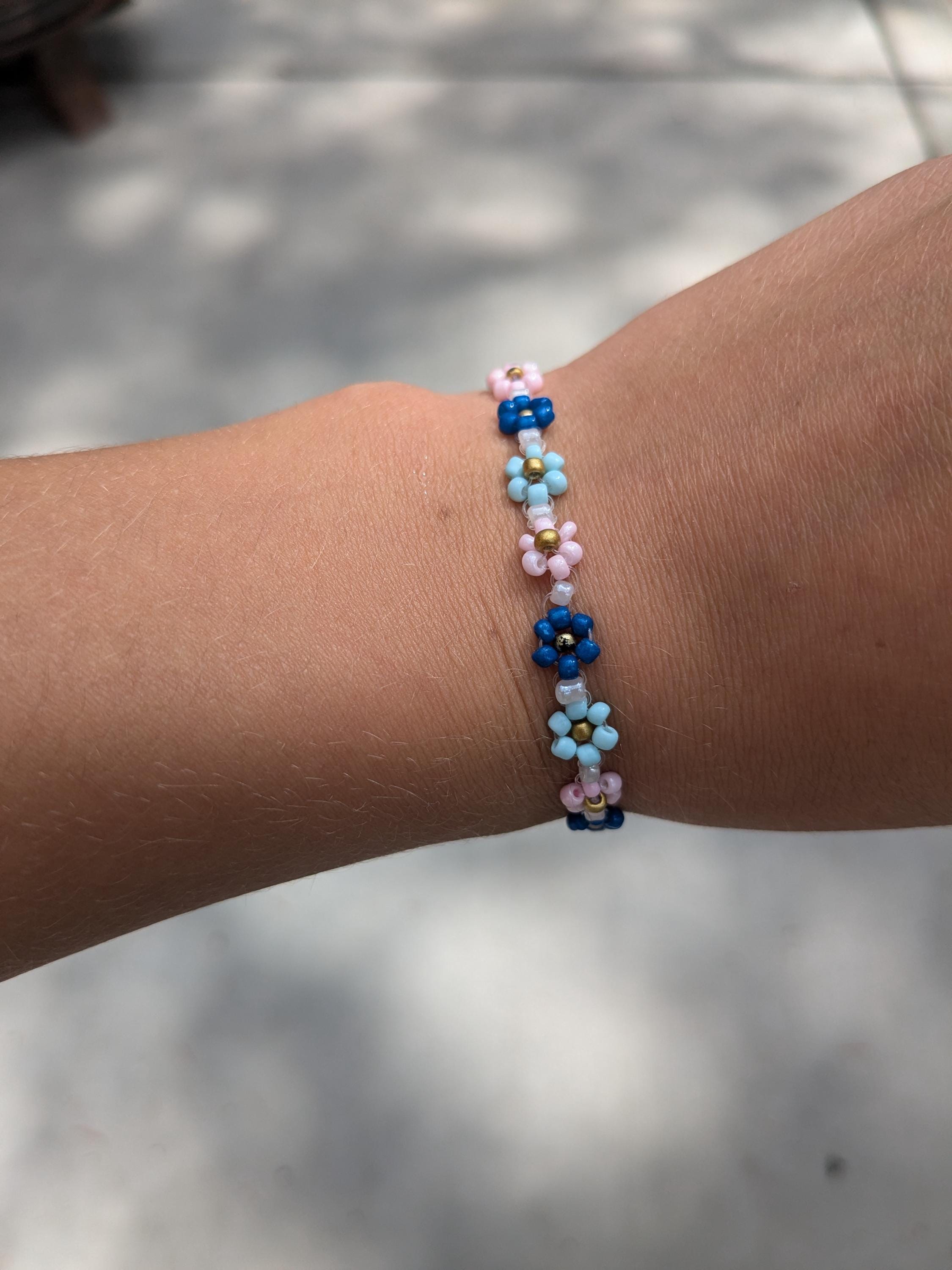 Cute Homeade Seed Bead Flower Braclets! - Adjustable Clasp Size and ...