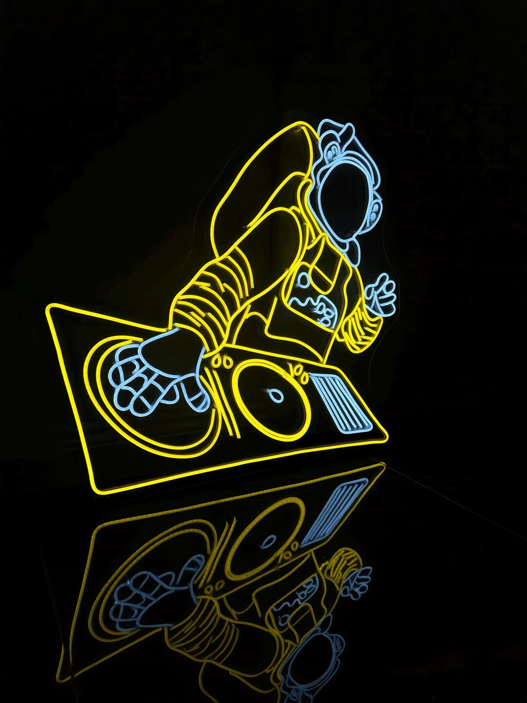 DJ Astronaut Neon Sign | Neon Sign Art | Neon Sign Bedroom | Neon ...