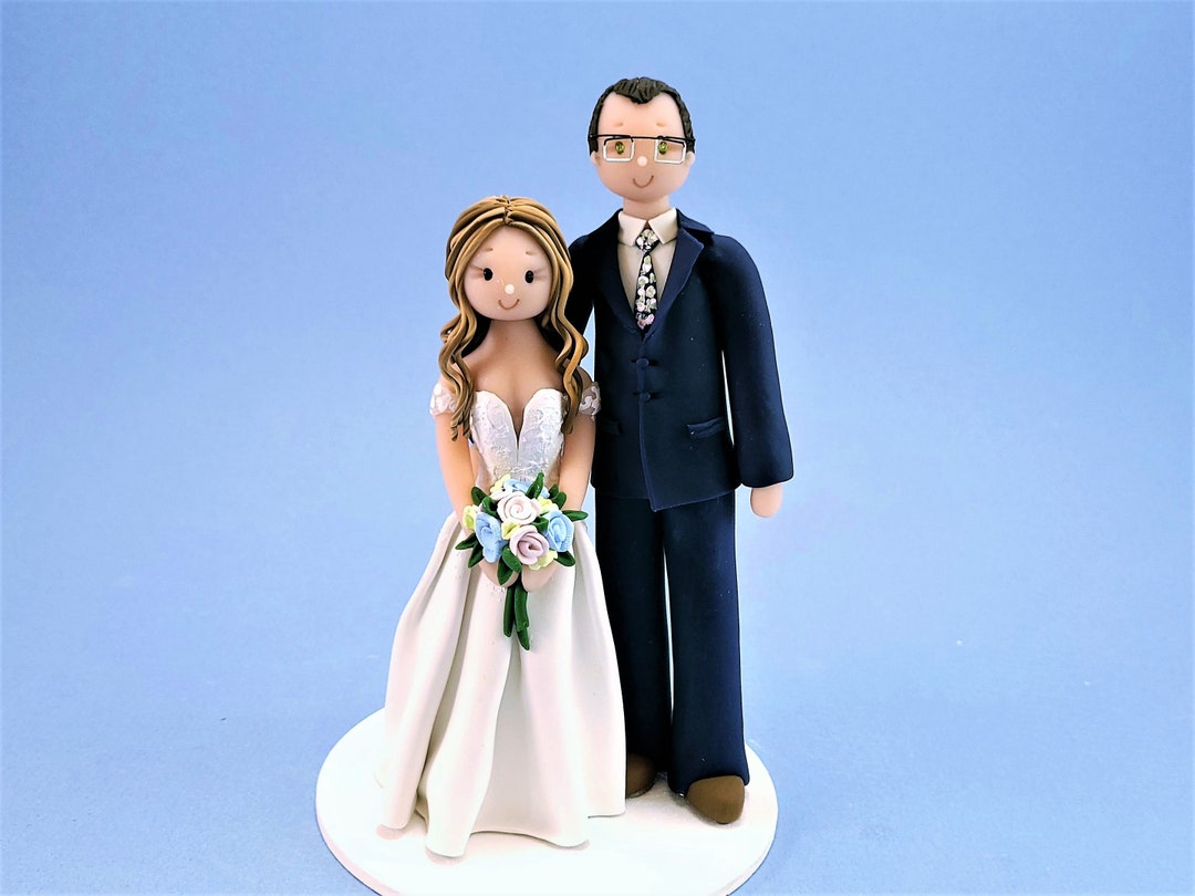 Bride & Groom Traditional Wedding Cake Topper Customized by MUDCARDS - Etsy