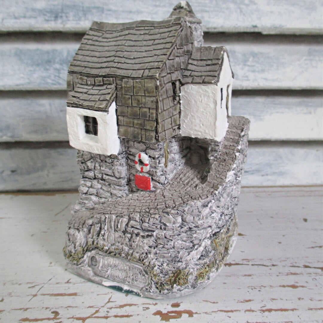 Vintage LILLIPUT LANE Miniature "fisherman's Cottage" Made in 1985 ...