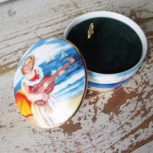 Shirley Temple Music Box - Danbury Mint - 1994 - Excellent Condition ...