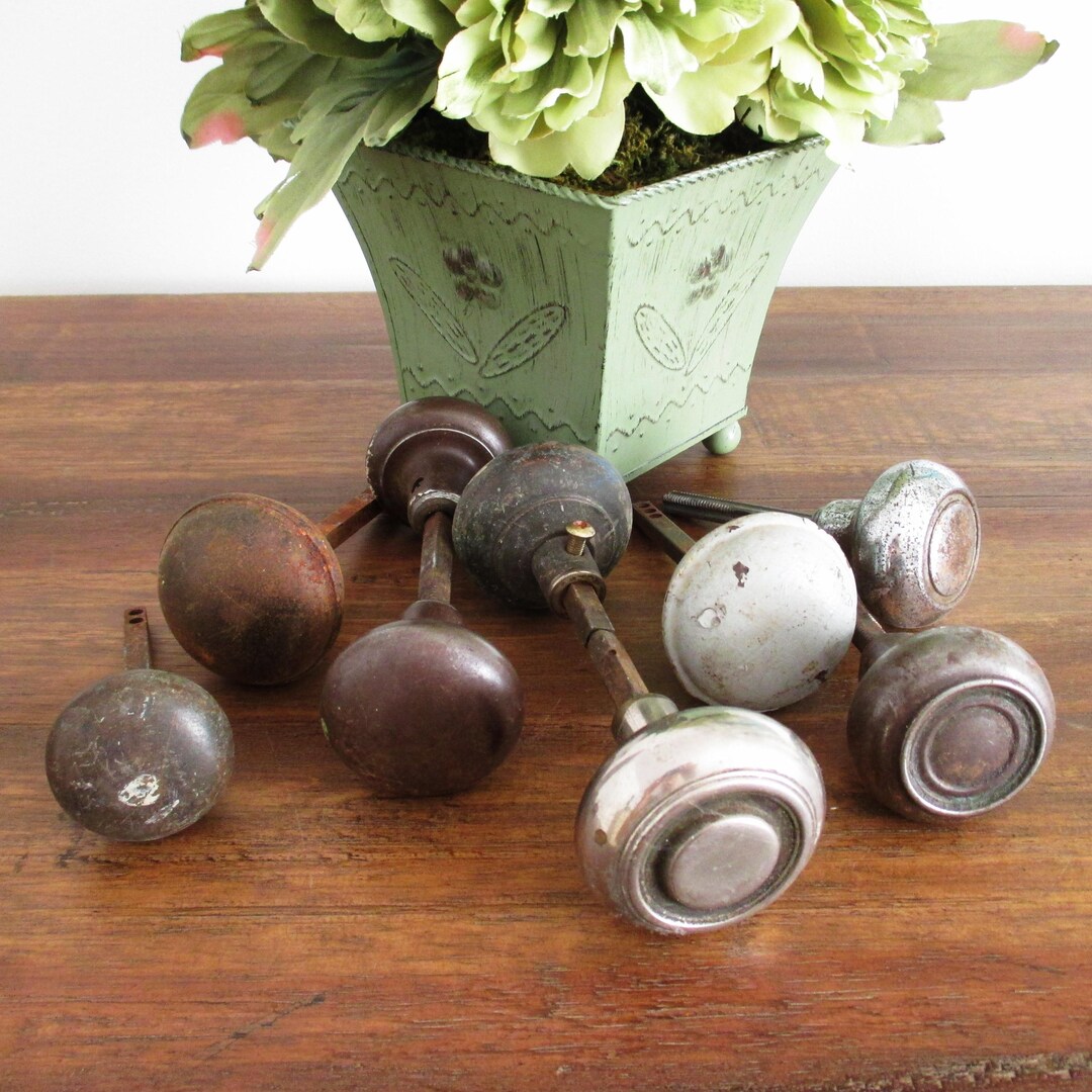 Seven Vintage/antique Rusty Metal Door Knobs - Salvaged Hardware - Etsy