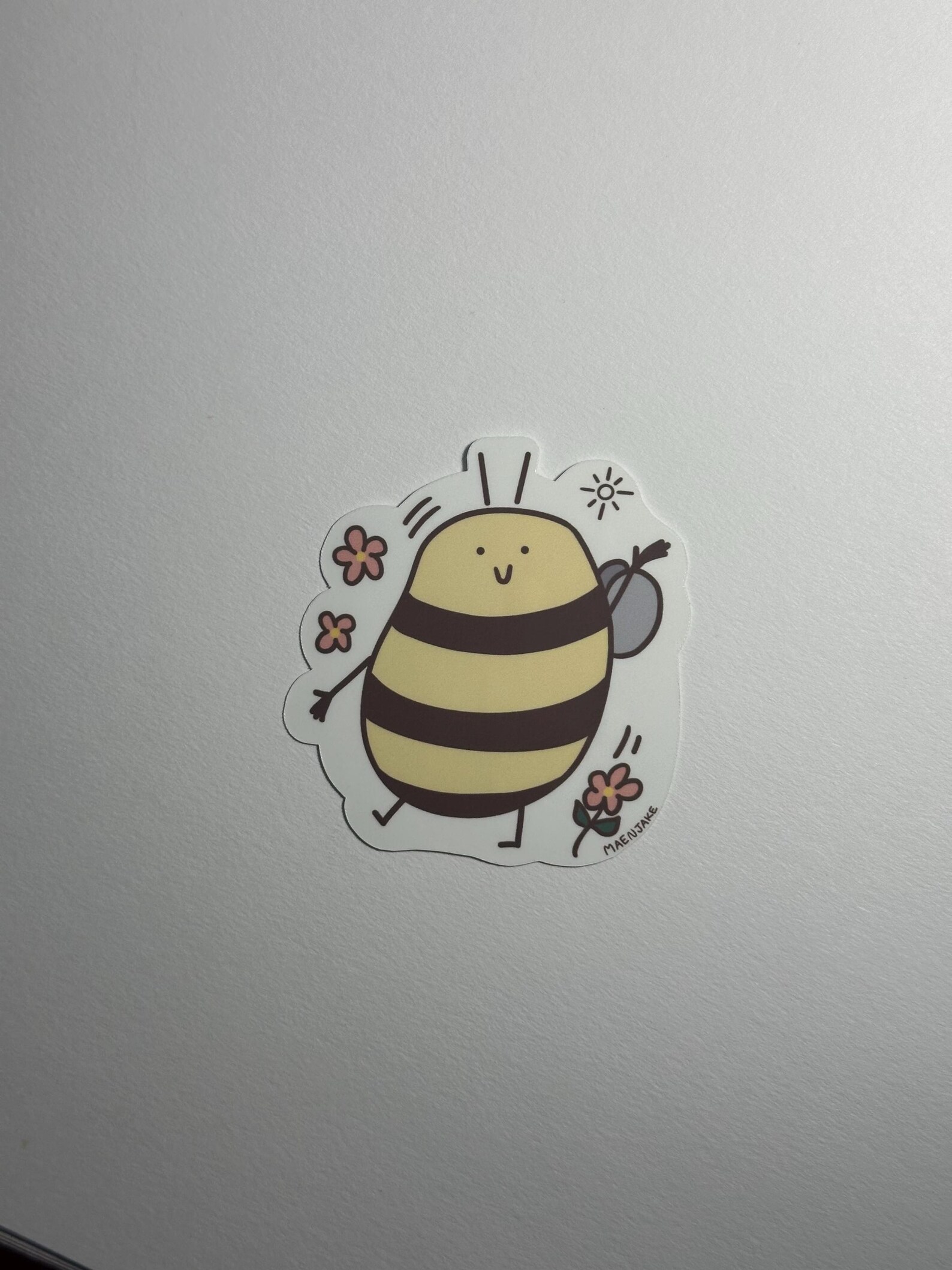 Buzzy Bee // Cute Bee // Happy Bee // Waving Bee // Flowers With Bee ...
