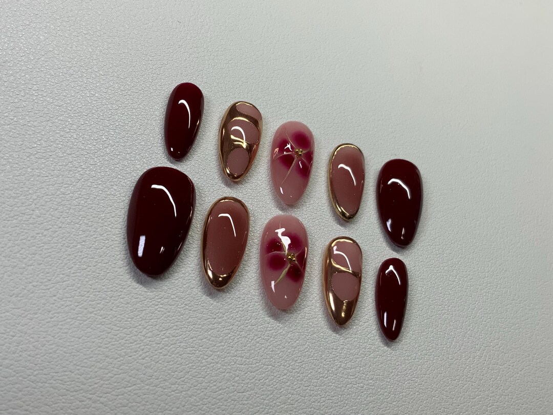 24K PETALS Press on Nail Set | Gold Chrome| Flowers| Brown Airbrush ...