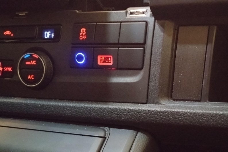 VW CALIFORNIA T6 - Dashboard USB Sockets and Switches (made From the ...