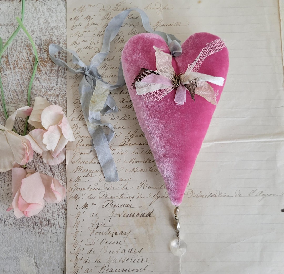 Hanging Velvet Heart Decoration Vintage Tinsel Textile Art Hanging ...
