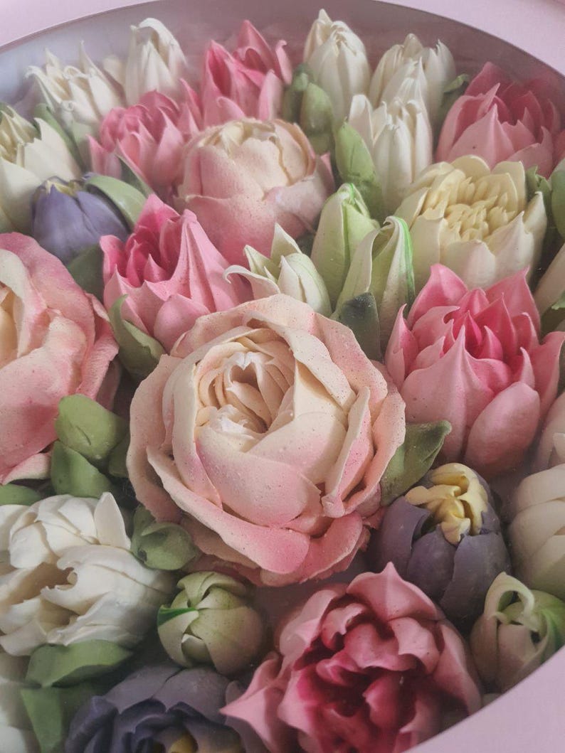 Marshmallow Flower Bouquet in Gift Box – Unique Valentine’s Day Gift ...