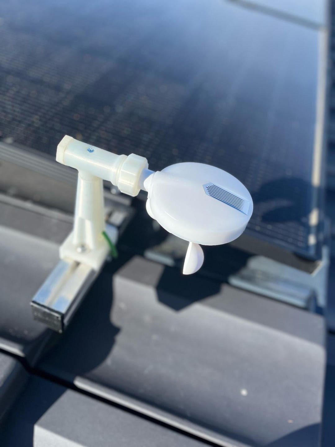 Loxone Weather Station Tree Adjustable Base, Solar Roof, Aluminum ...